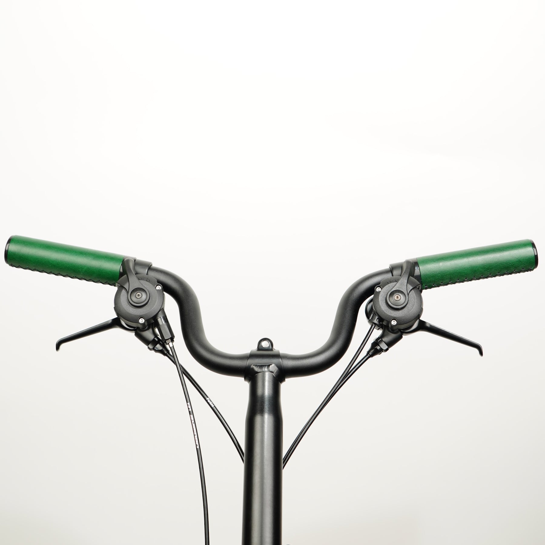 Brompton Leather Wheel Frame Strap - Magnetic Closure System – Souma ...