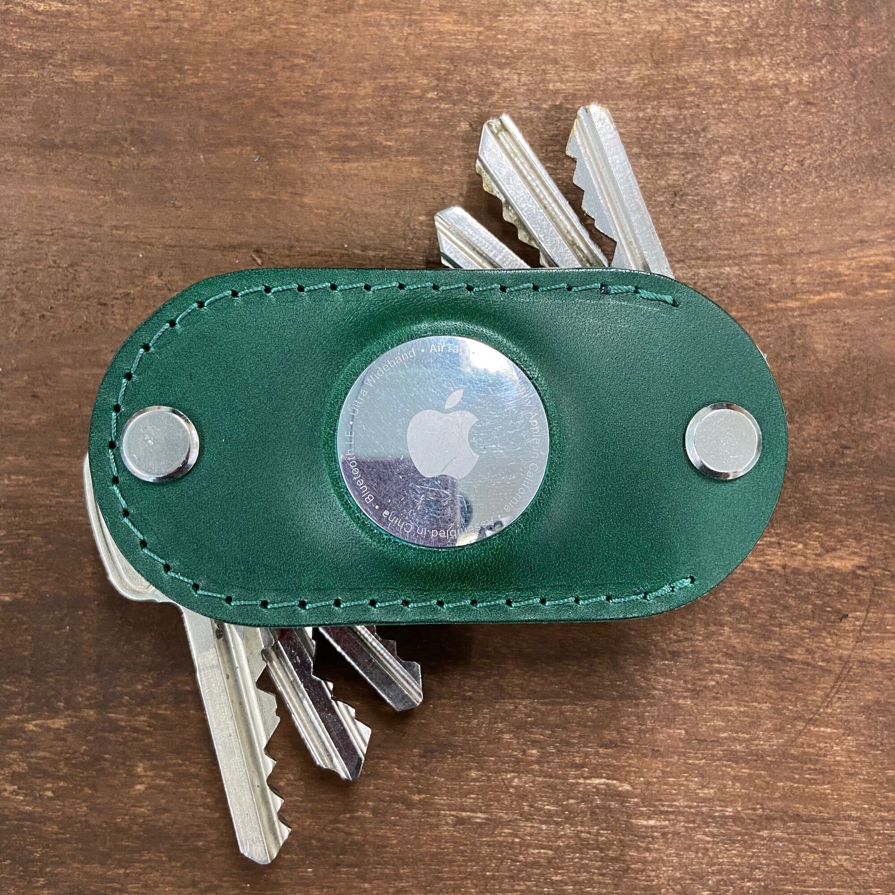Apple AirTag Leather Key Organizer - Smart Key Storage with Airtag ...